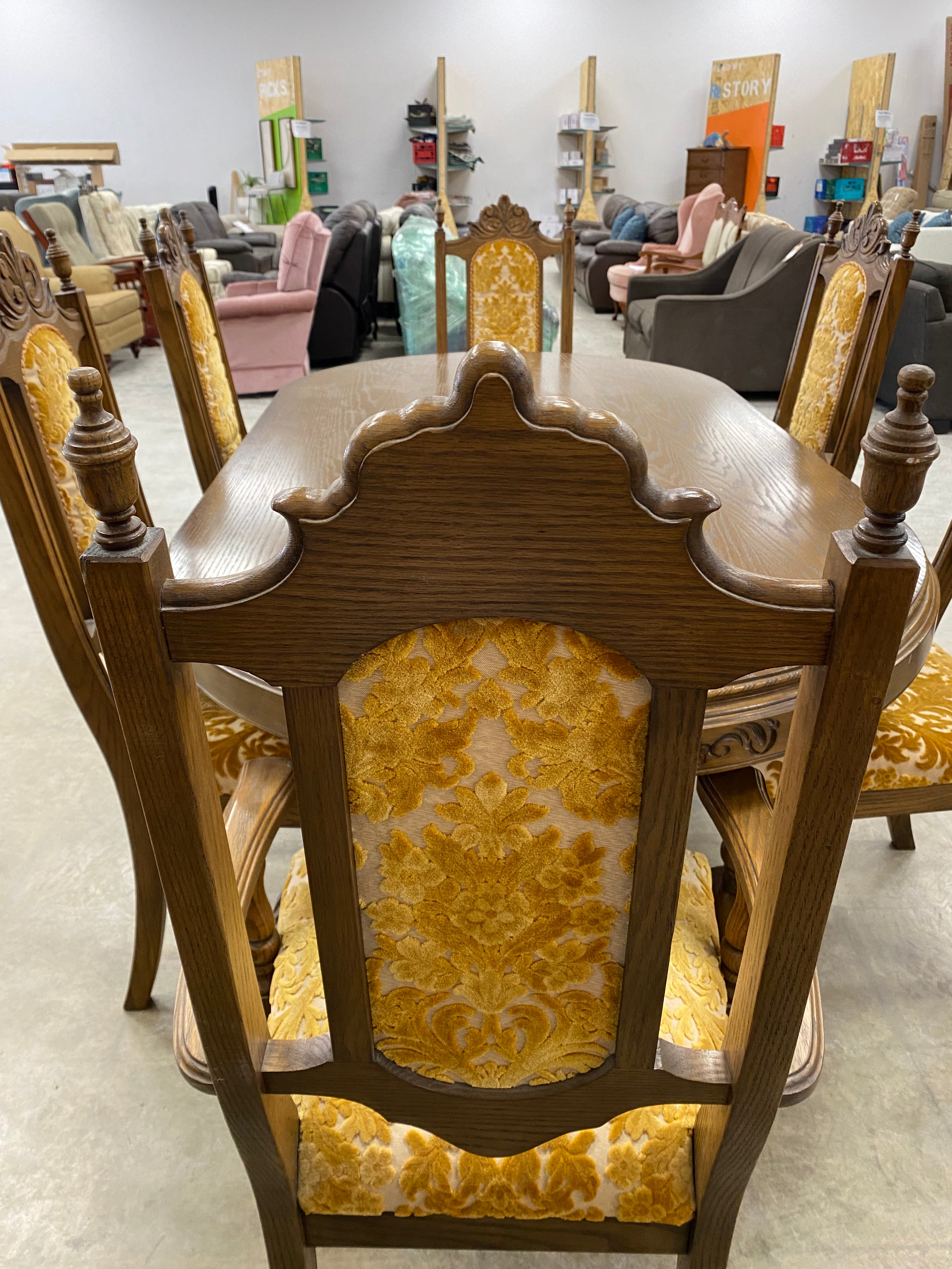 Acanthus Mustard Yellow Dining Set – Habitat ReStore GTA