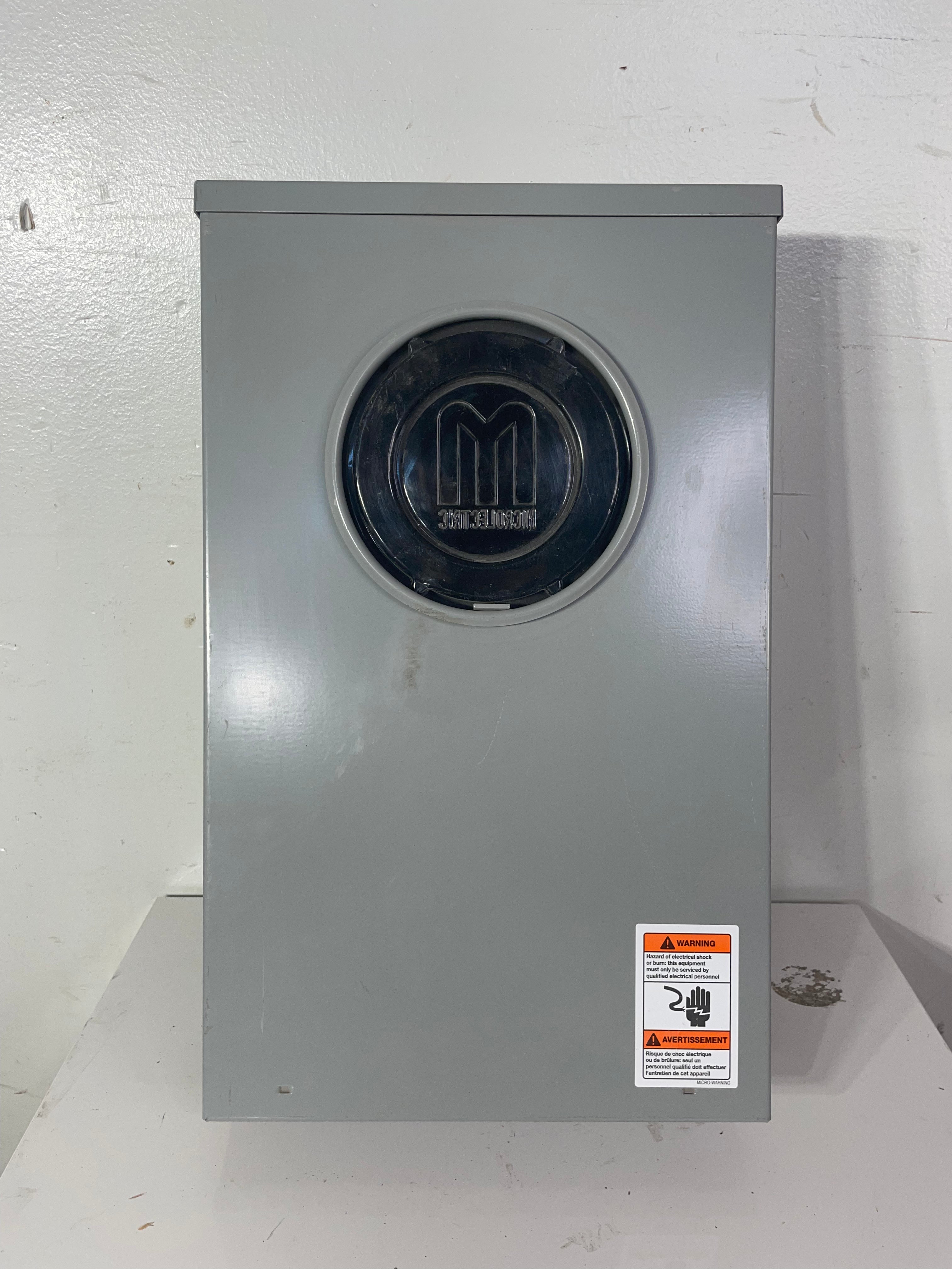 Microelectric Underground 200 Amps Meter Socket – Habitat ReStore GTA