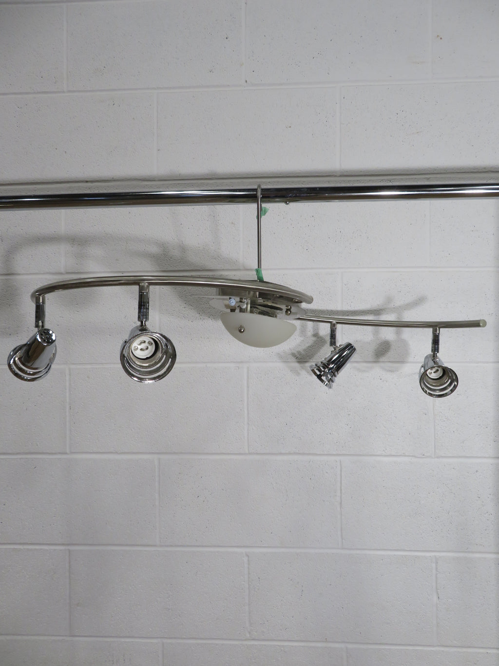 5-Light Halogen Light Fixture in Chrome | Habitat ReStore GTA