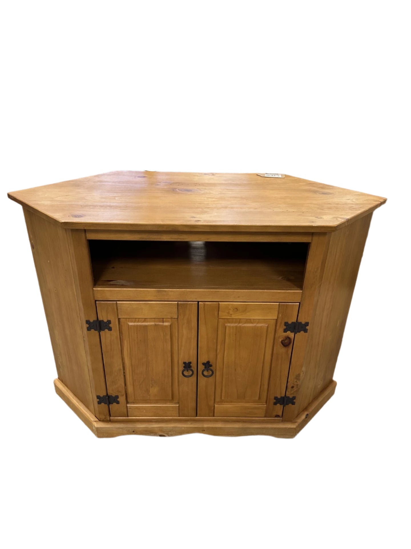 Rustic Corner Tv Stand – Habitat ReStore GTA